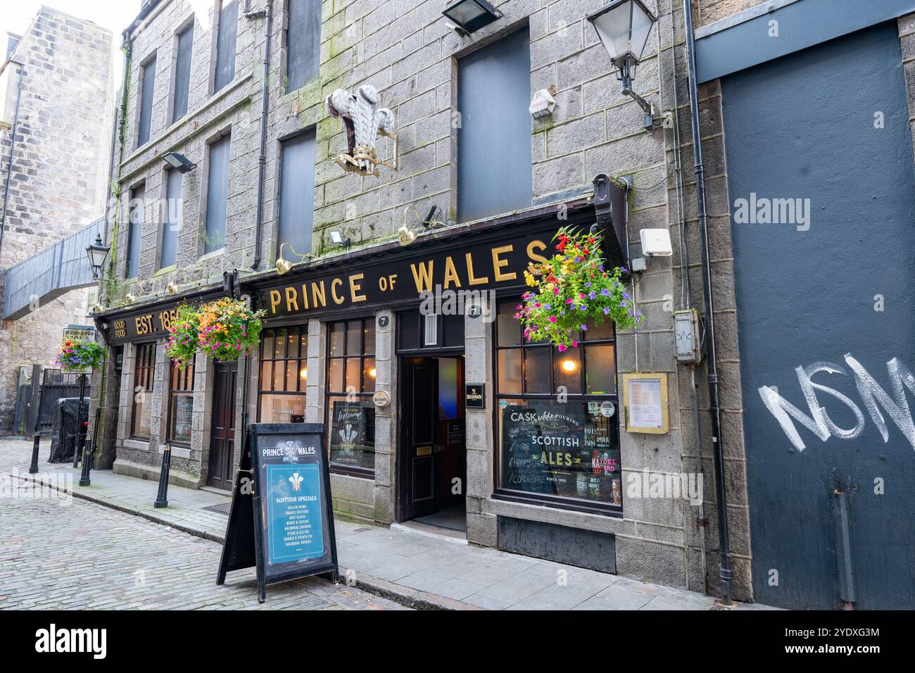 Prince of Wales pub, St Nicholas Lane, Aberdeen, Scotland, UK Stock ...