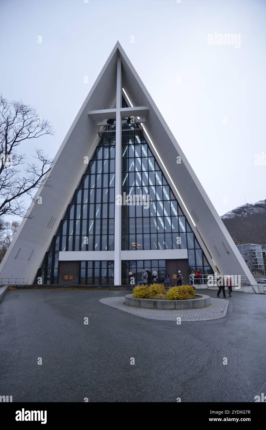 The arctic catherdal hi-res stock photography and images - Alamy