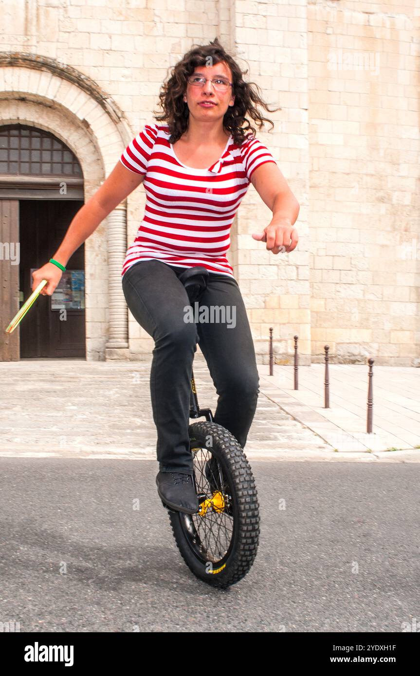 Cycling circus hi-res stock photography and images - Alamy