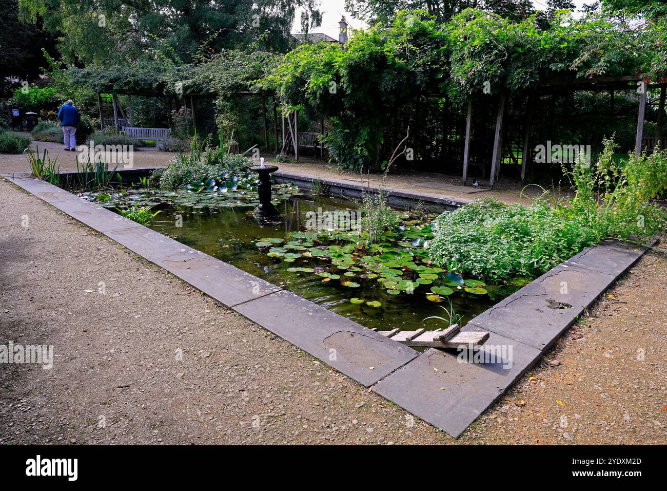 Henrietta Park / Gardens and the pond at he Garden of Remembrance (1956 ...