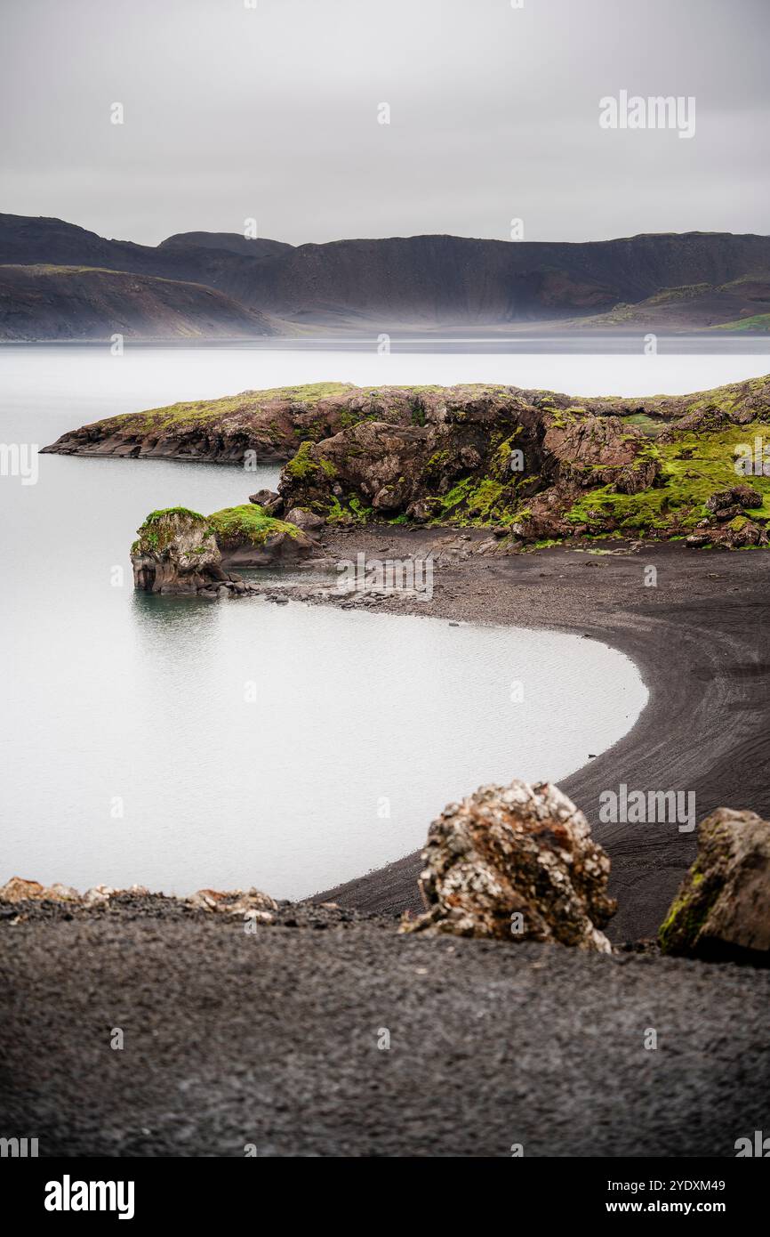 Reykjanes fissure hi-res stock photography and images - Alamy