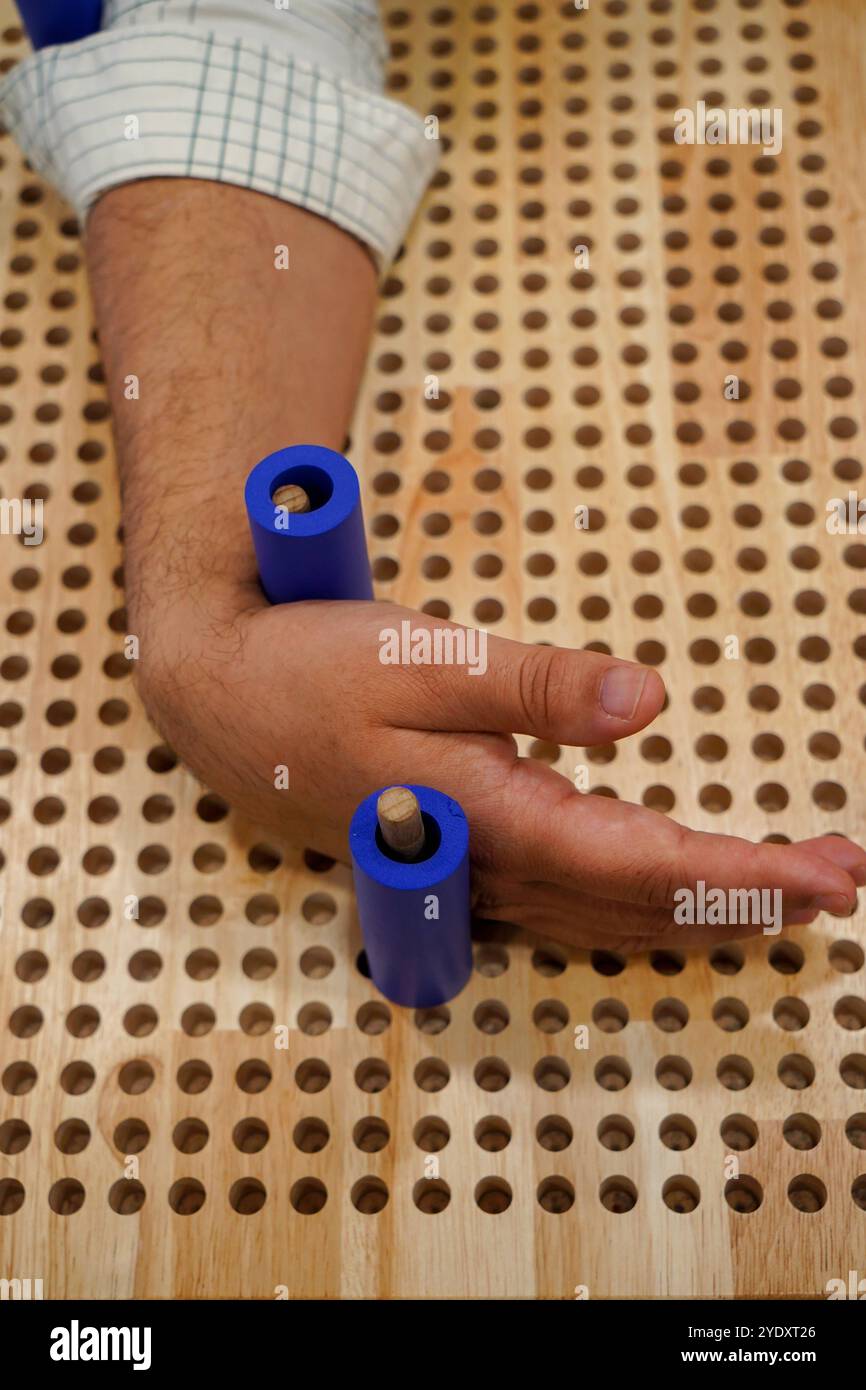 Physiotherapy center specializing in hand, elbow and shoulder ...