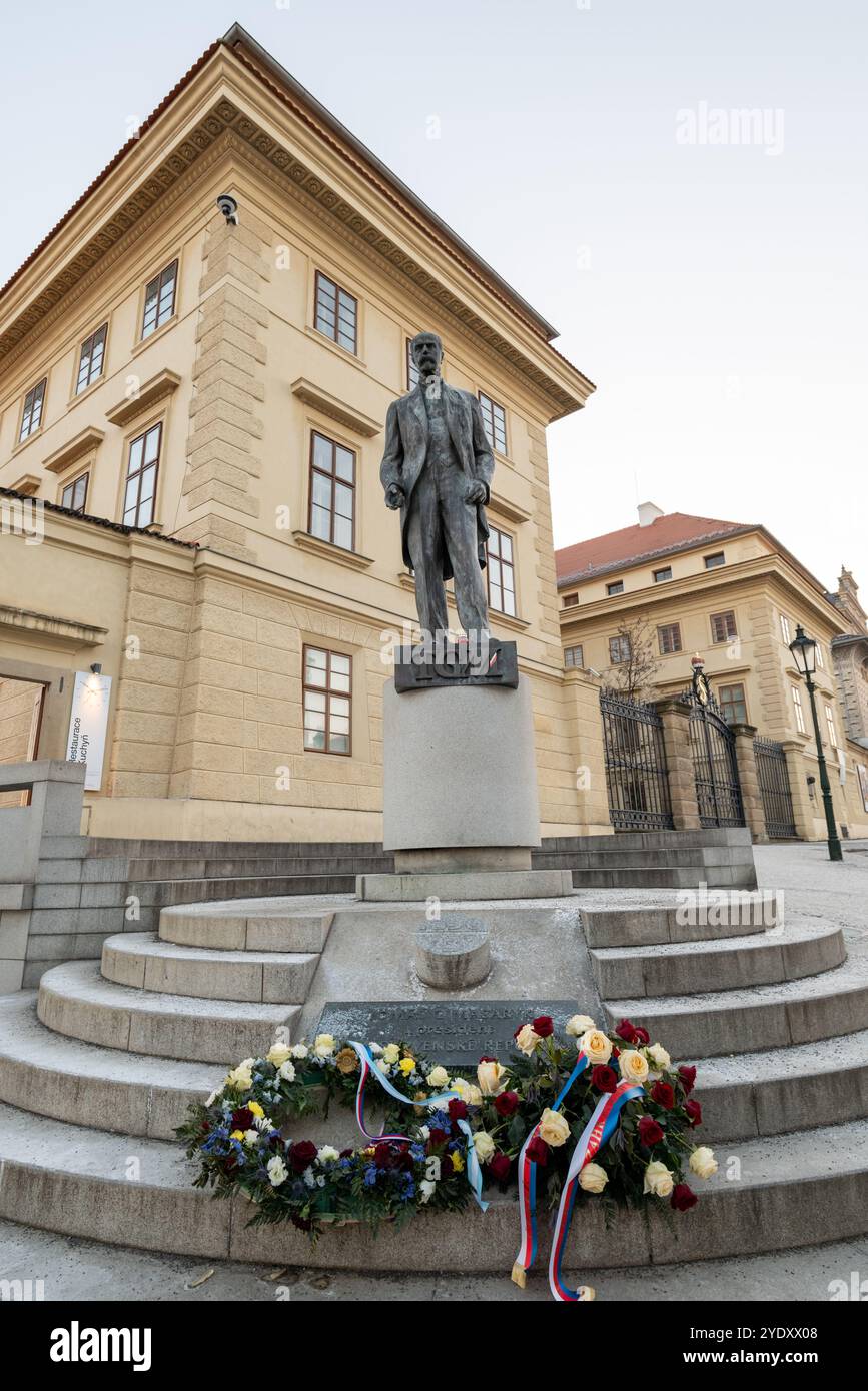 Bronze sculpture of Tomas Garrigue Masaryk, first president of ...