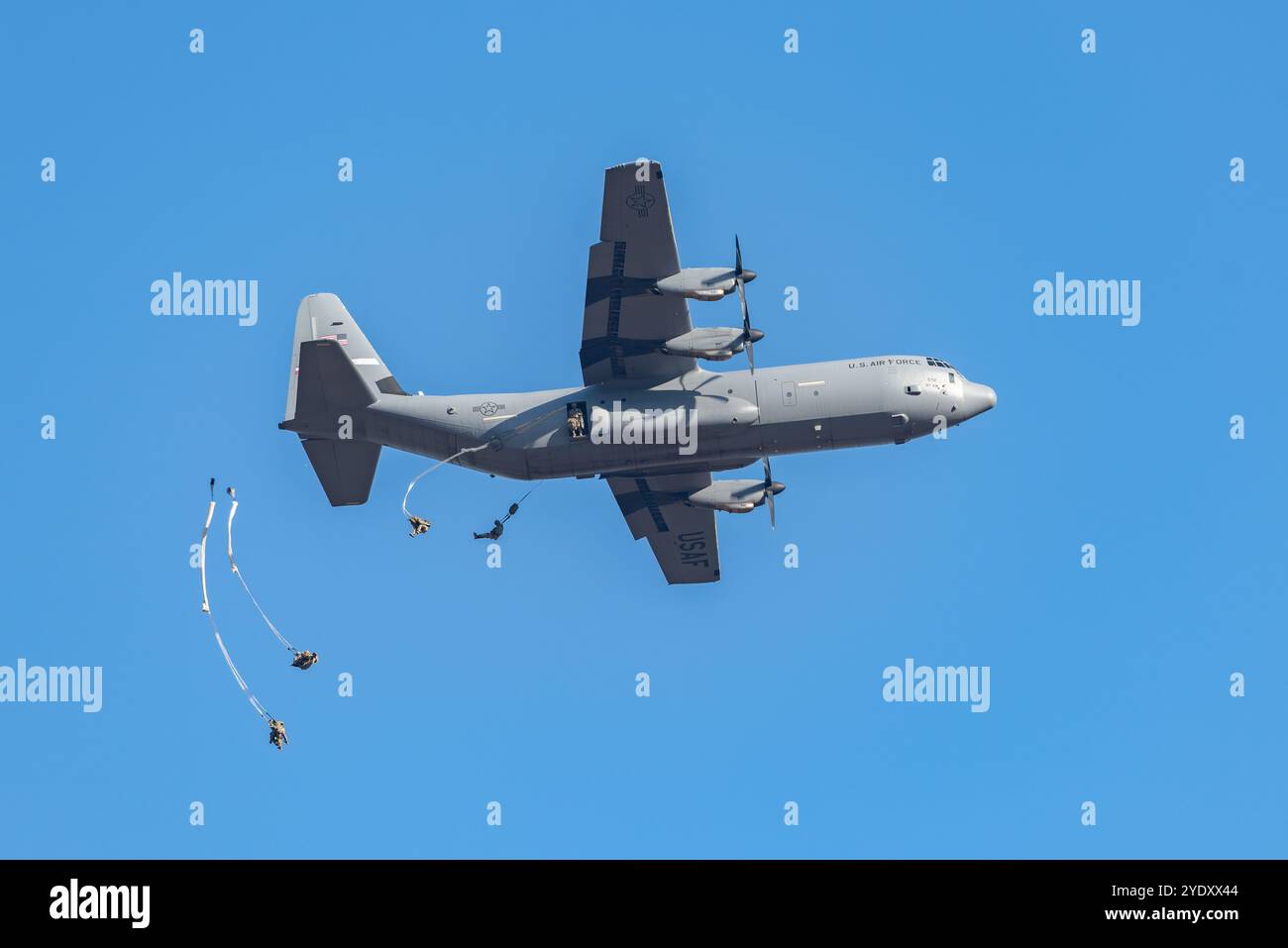 Paratrooper training fort bragg hi-res stock photography and images - Alamy