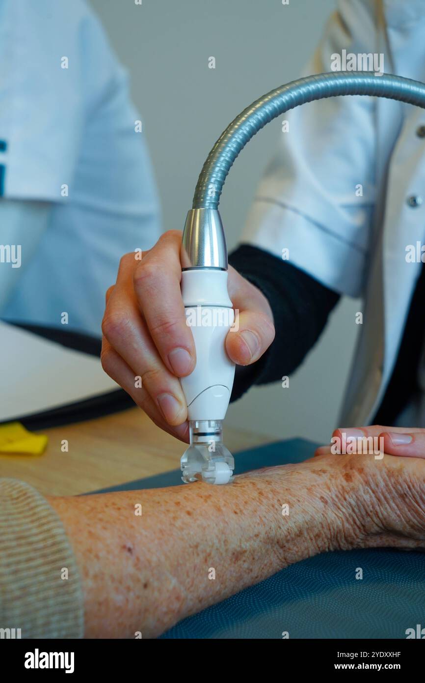 Physiotherapy center specializing in hand, elbow and shoulder ...