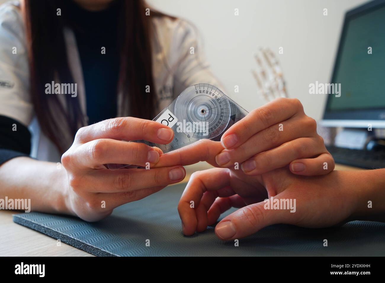 Physiotherapy center specializing in hand, elbow and shoulder ...