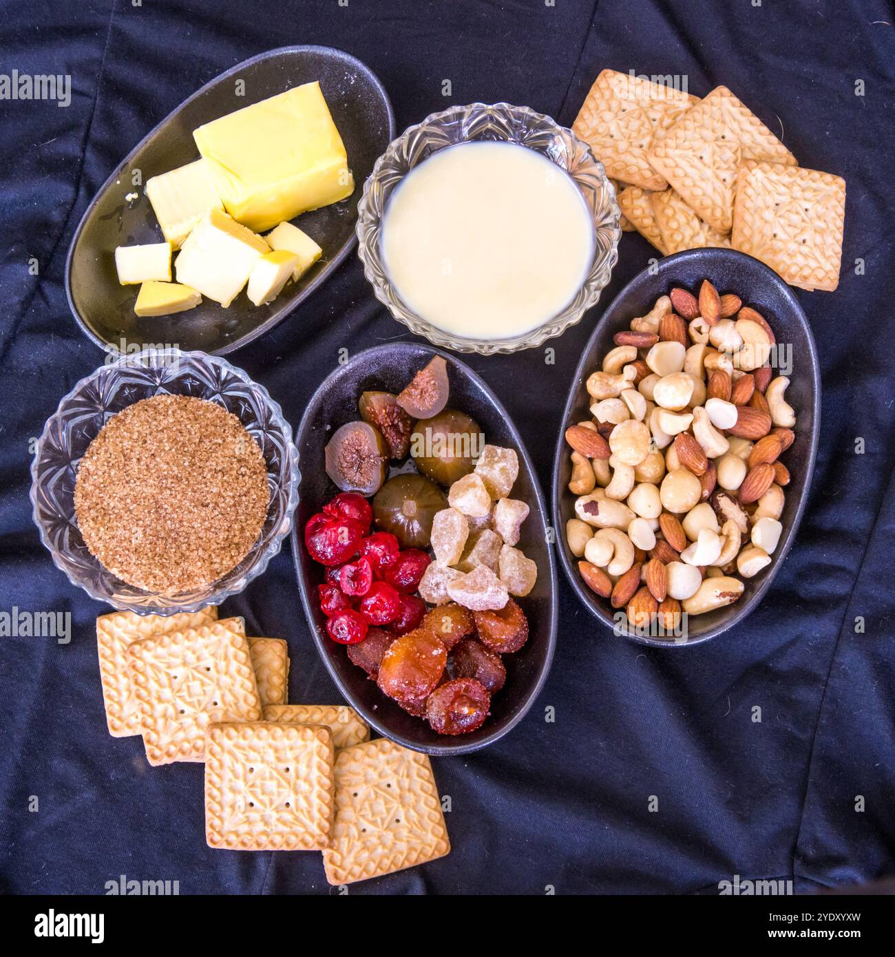 Flat lay baking ingredients hi-res stock photography and images - Alamy