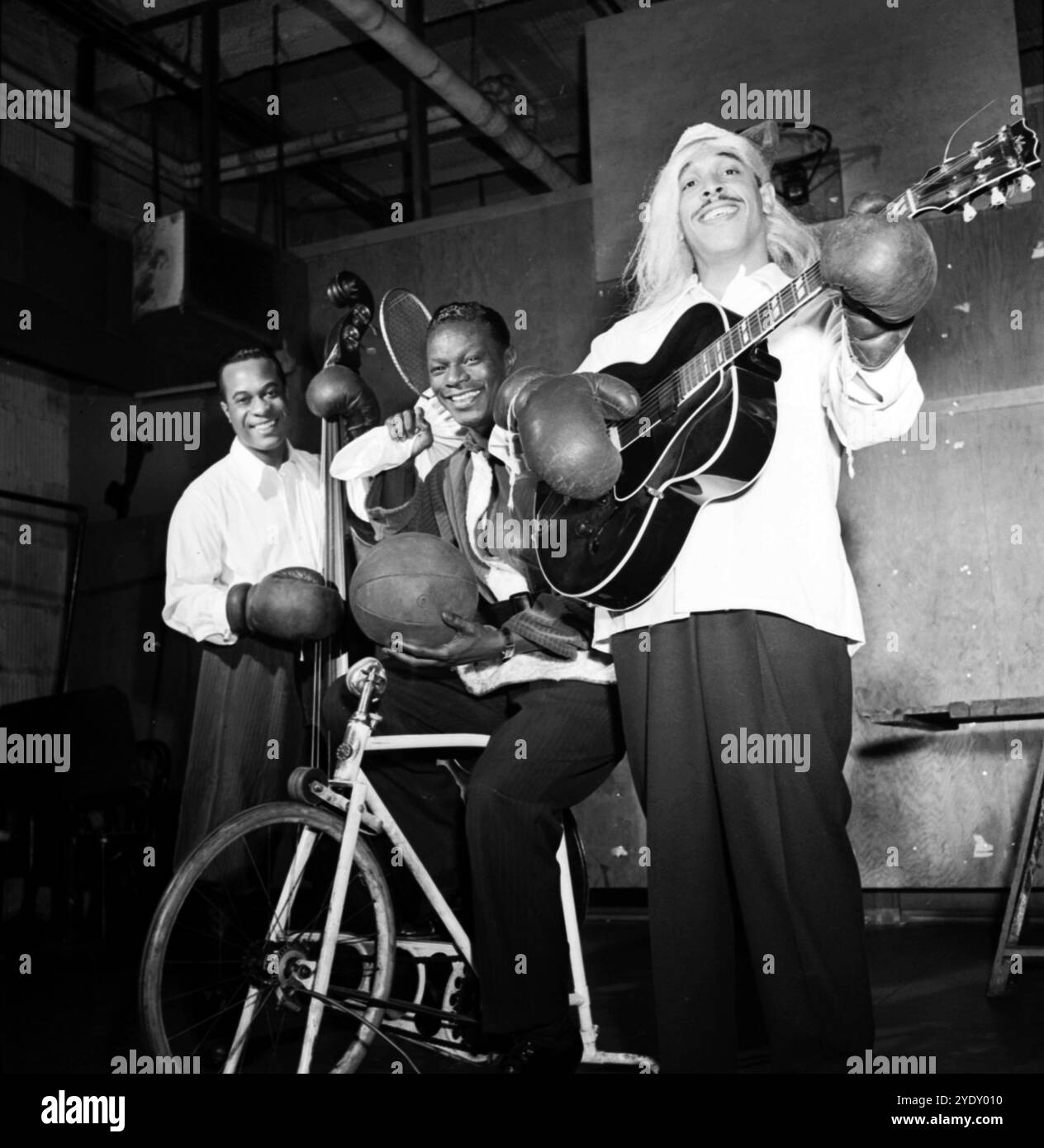 Singer fooling hi-res stock photography and images - Alamy