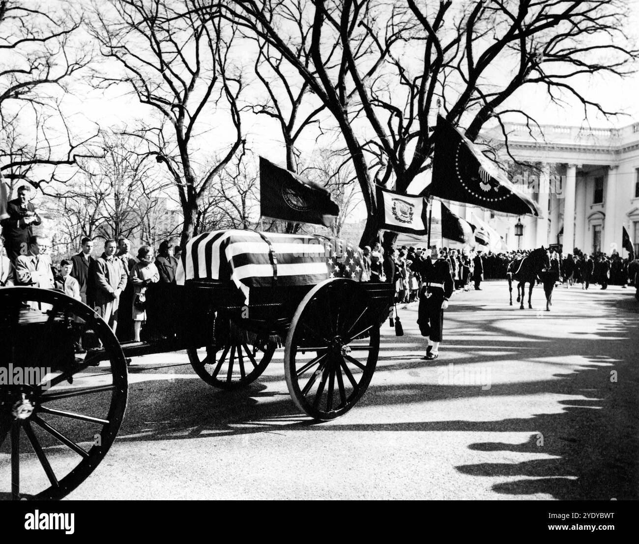 Funeral procession with flag-draped casket of U.S. President John F ...