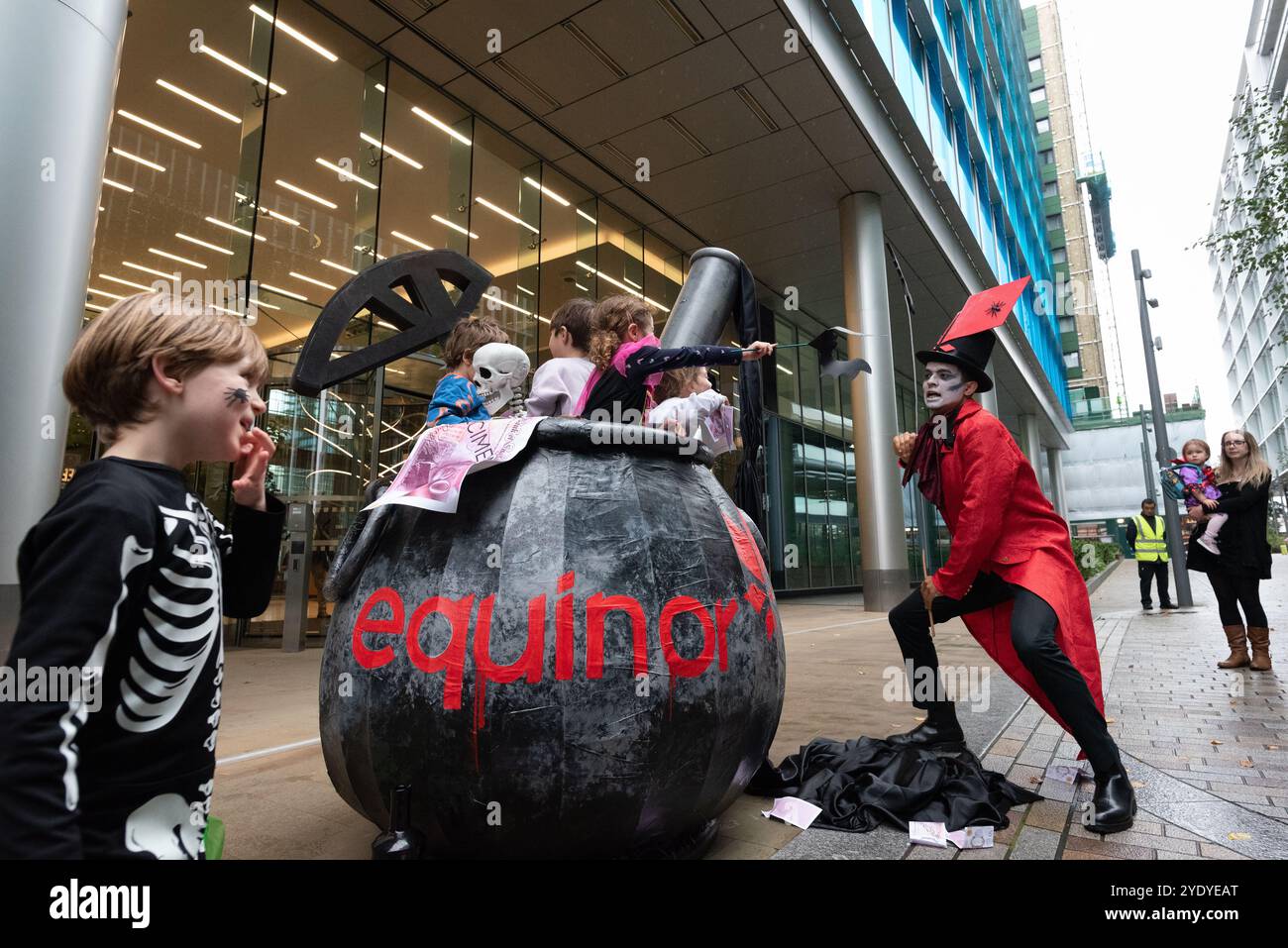 London, UK. 28 October, 2024. Parents and children from climate ...