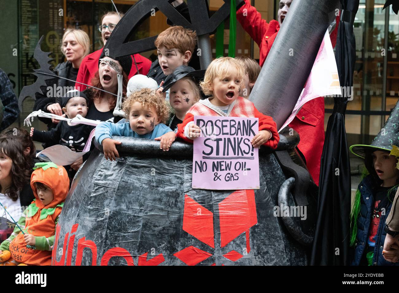 London, UK. 28 October, 2024. Parents and children from climate ...