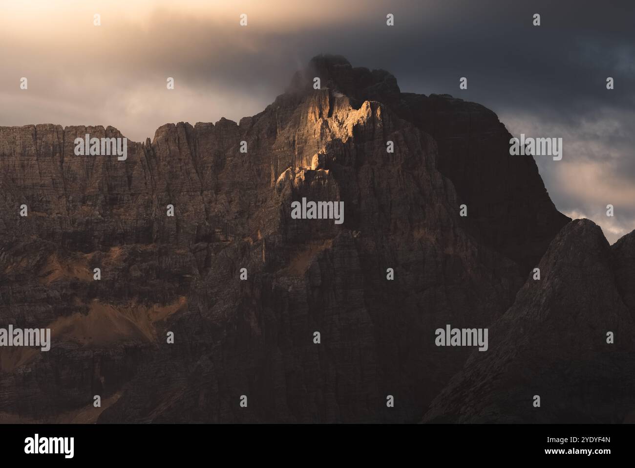 Dark storm clouds casting shadows hi-res stock photography and images ...