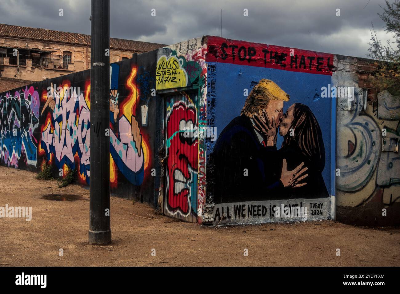 Barcelona, Spain. 28th Oct, 2024. The graffiti by Italian urban artist ...