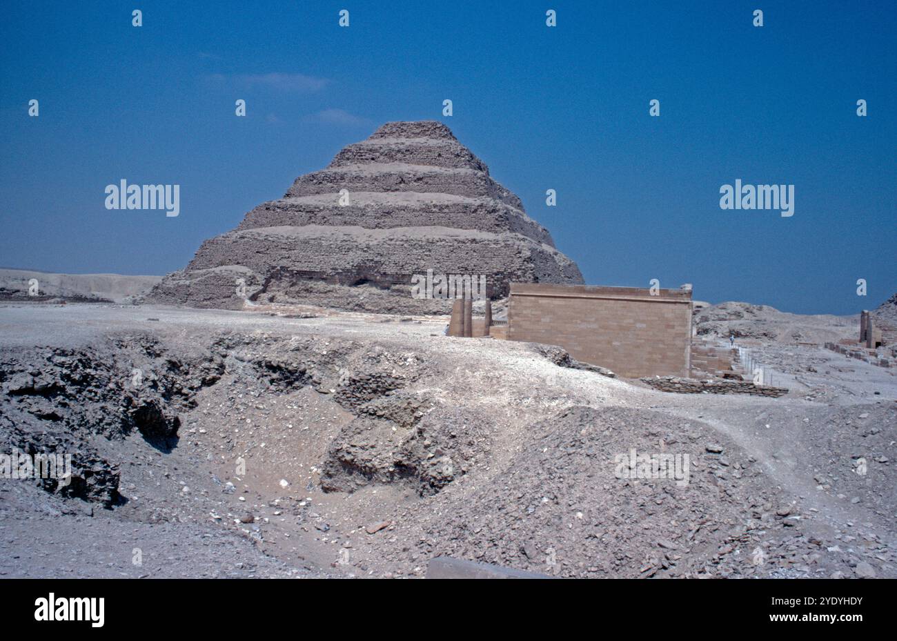 Step pyramid of Djoser, Saqqara, Gouvernement al-Dschiza, Egypt ...