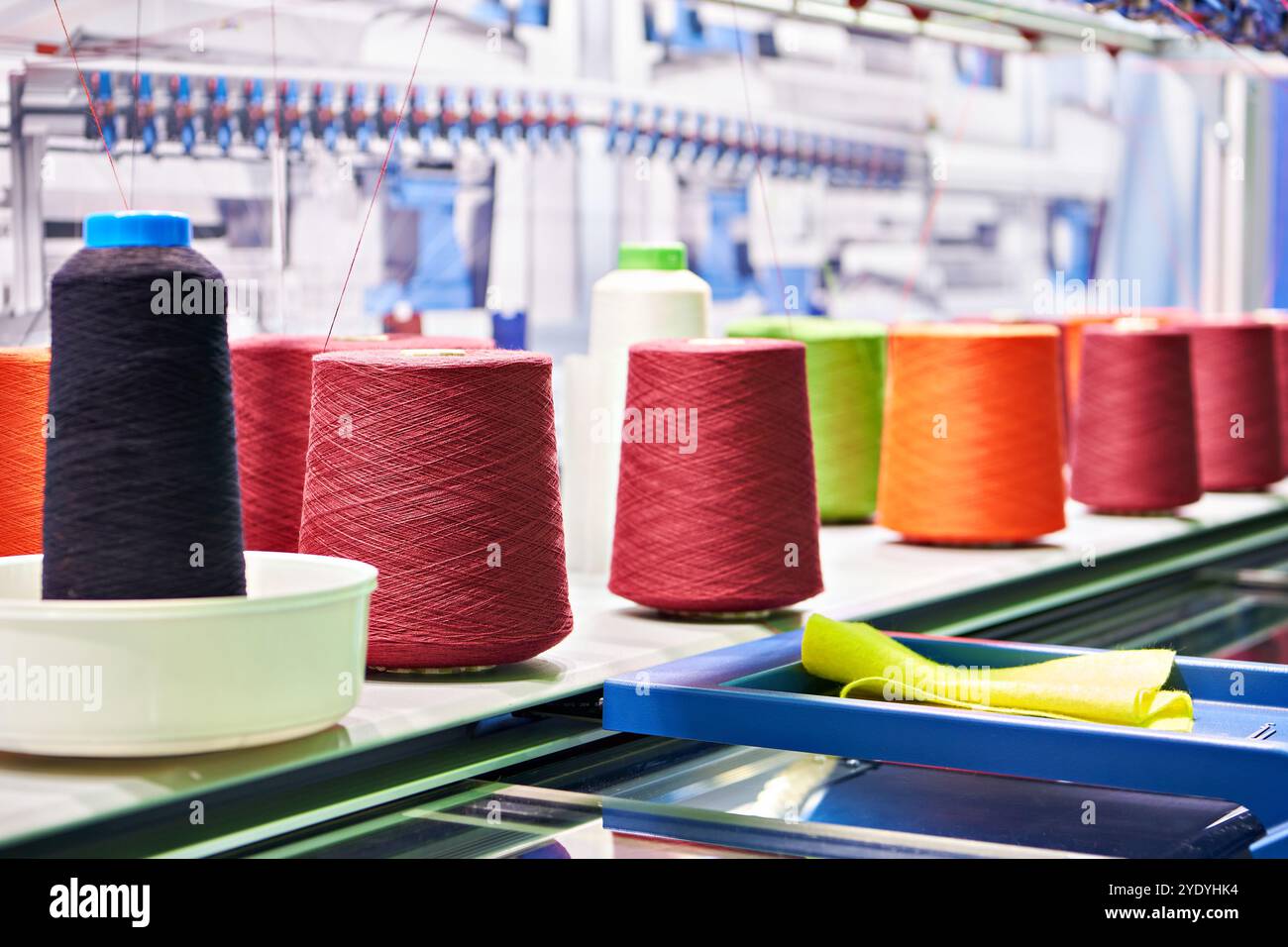 Sewing machine machines thread spools hi-res stock photography and ...