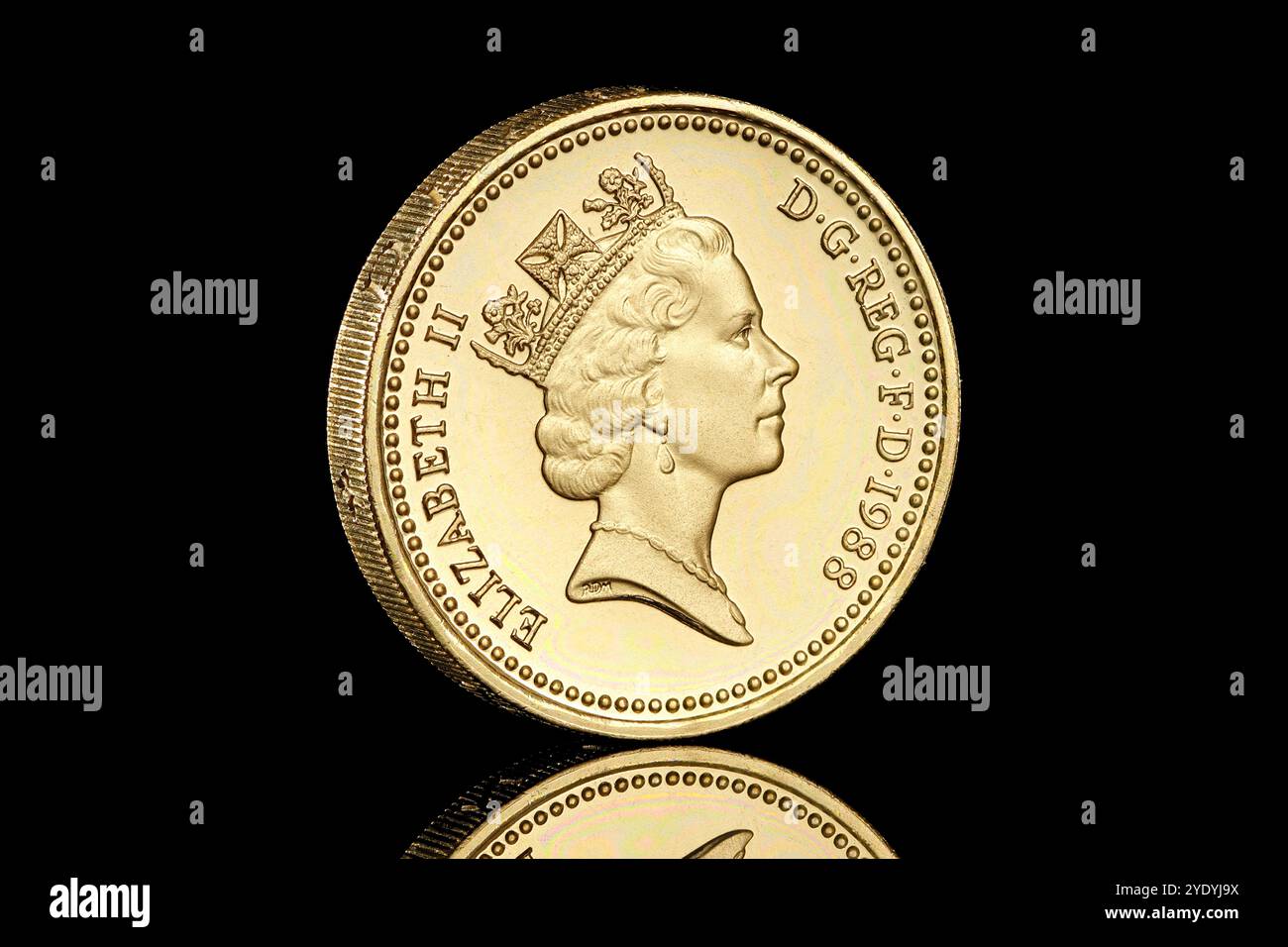1988 royal shield hi-res stock photography and images - Alamy
