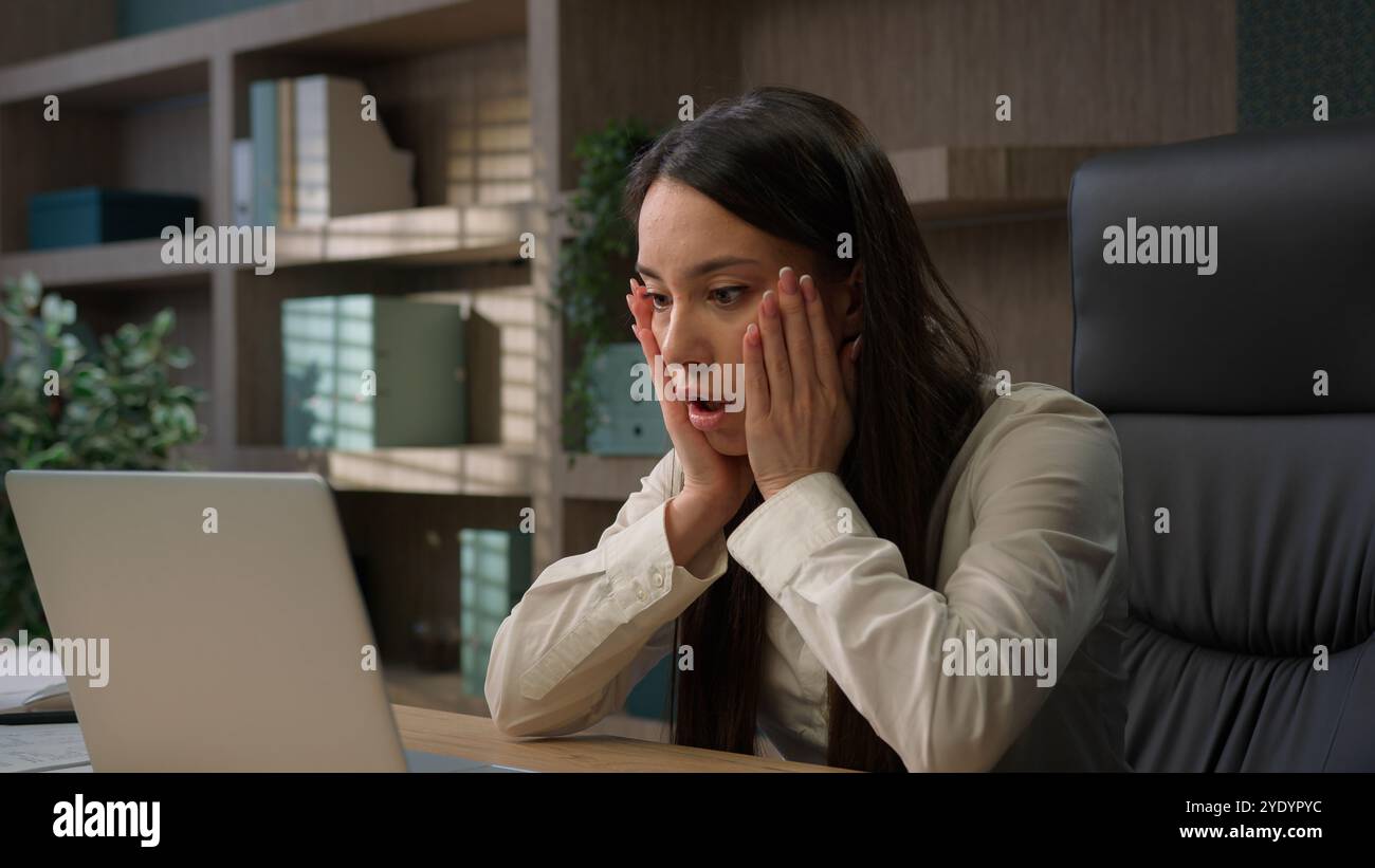 Confused caucasian girl outraged hi-res stock photography and images ...