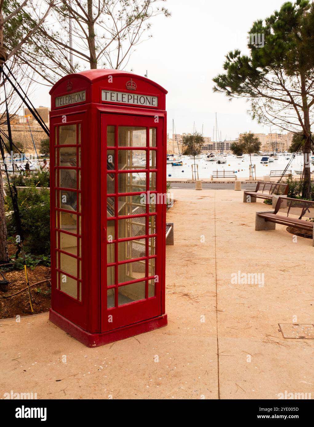Malta telephone box Stock Photo - Alamy