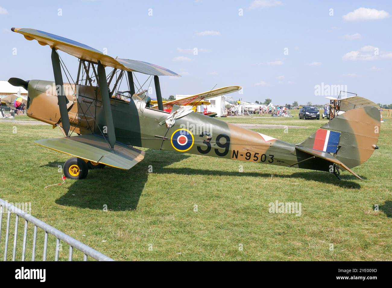 De Havilland DH.82A Tiger Moth Stock Photo - Alamy