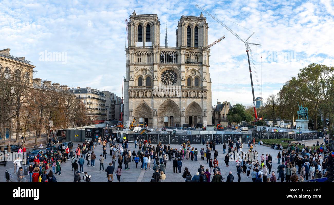 Paris, France - 10 28 2024: Notre Dame de Paris. Panoramic view of the ...