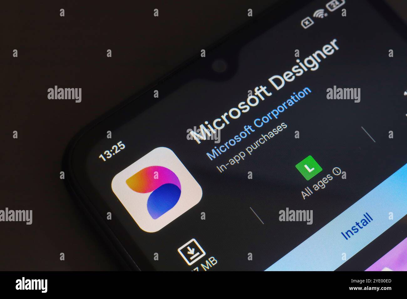 Logo microsoft designer hi-res stock photography and images - Alamy