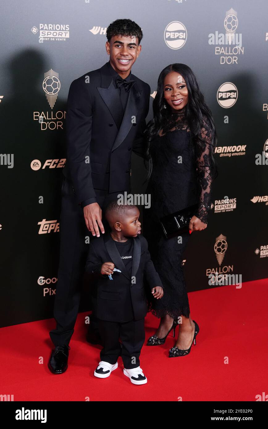 Barcelona and Spain player Lamine Yamal with his mother Sheila Ebana ...