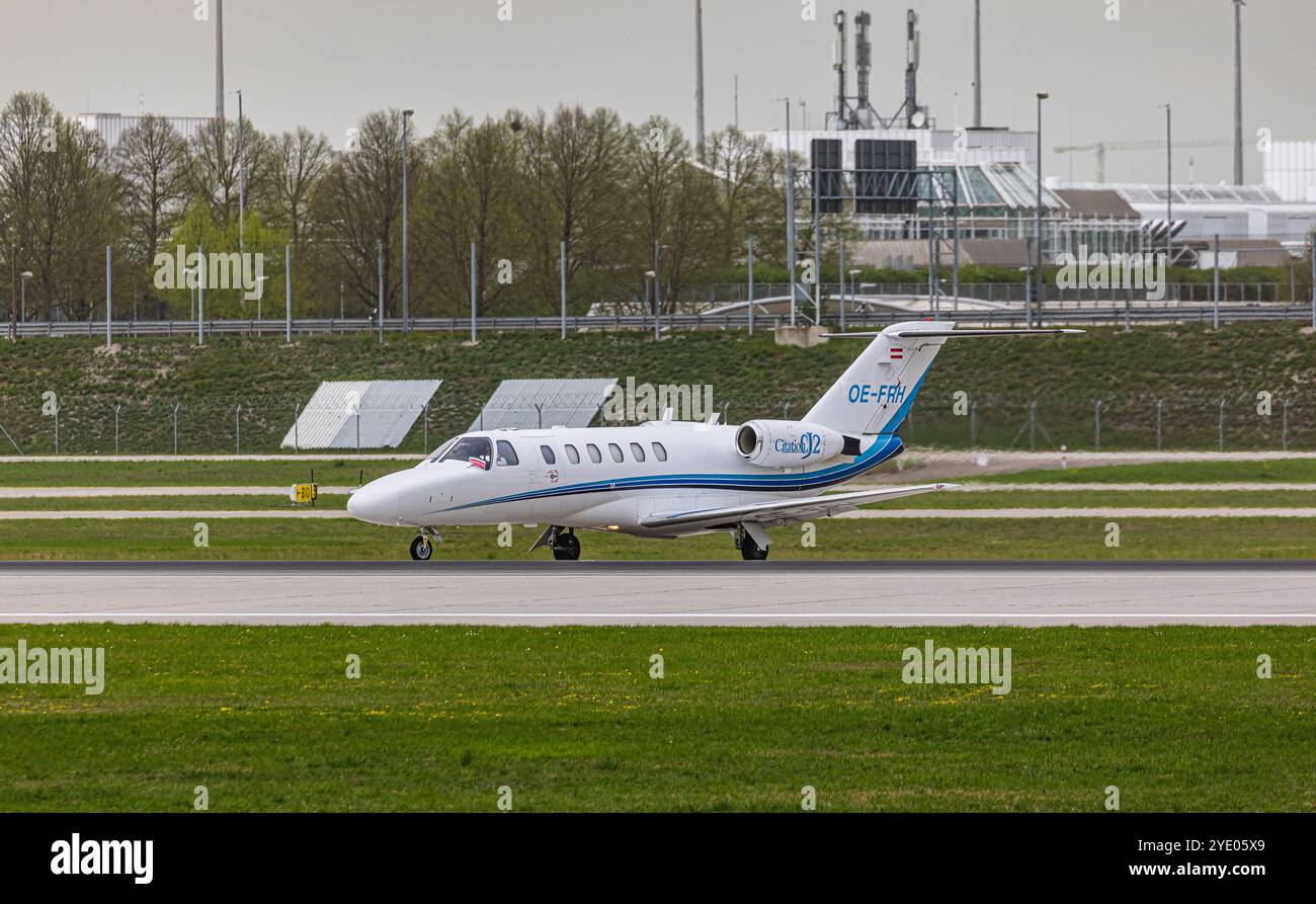 International jet management gmbh hi-res stock photography and images ...