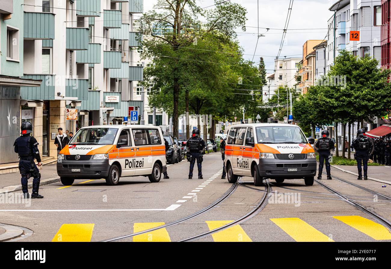 Zurich, Switzerland, 14th Sep 2024: The Zurich city police are securing ...