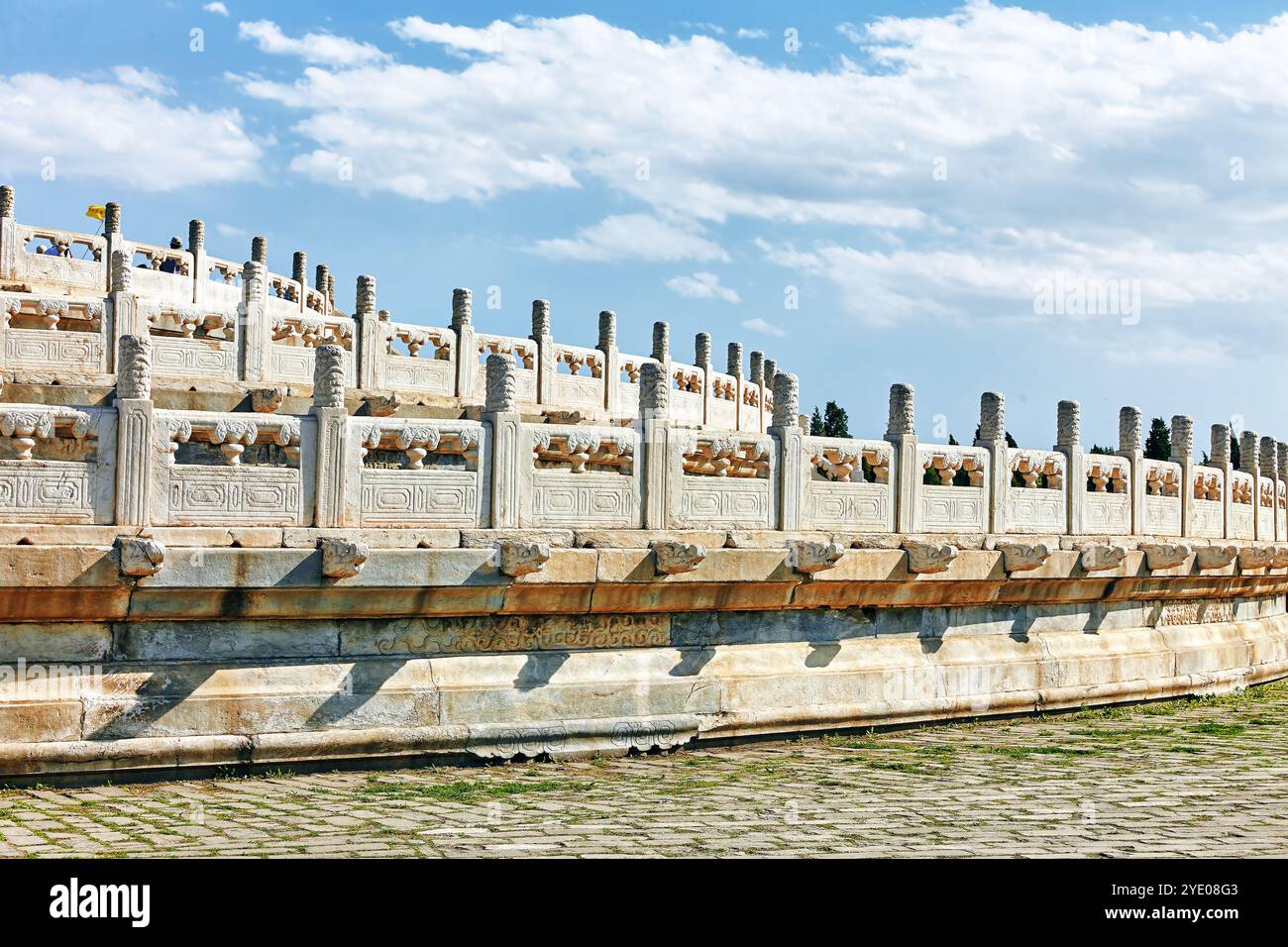 Asia round circle circular temple hi-res stock photography and images ...