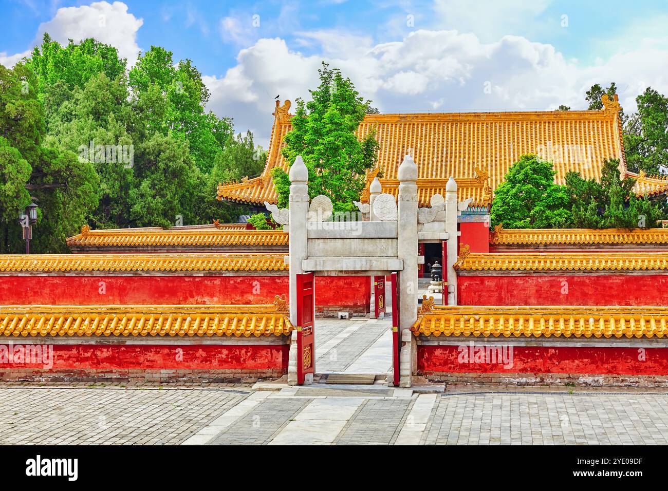 "Star Gates" marking the boundary of the altar in Temple of Earth (also ...