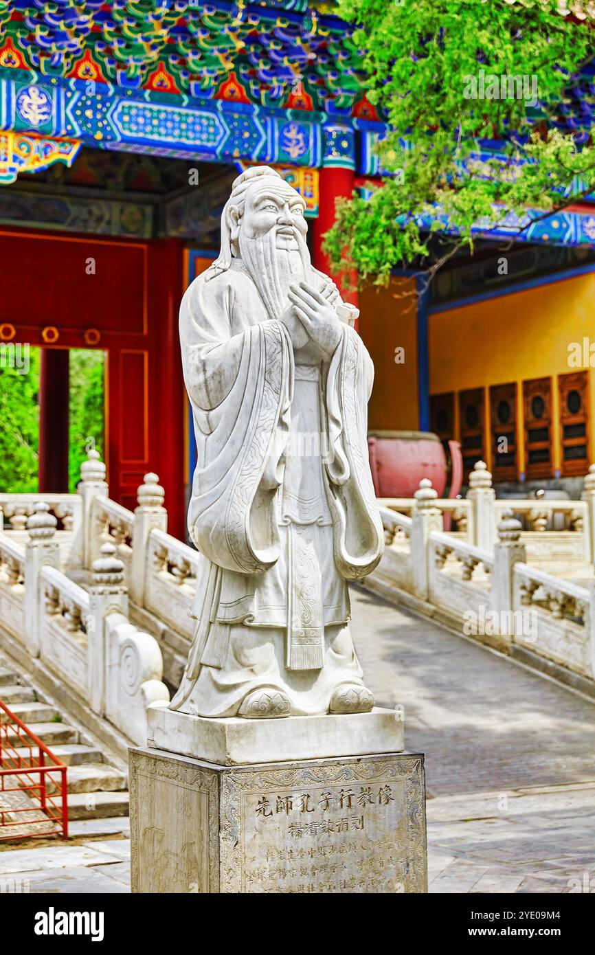 Statue of Confucius, the great Chinese philosopher in Temple of ...