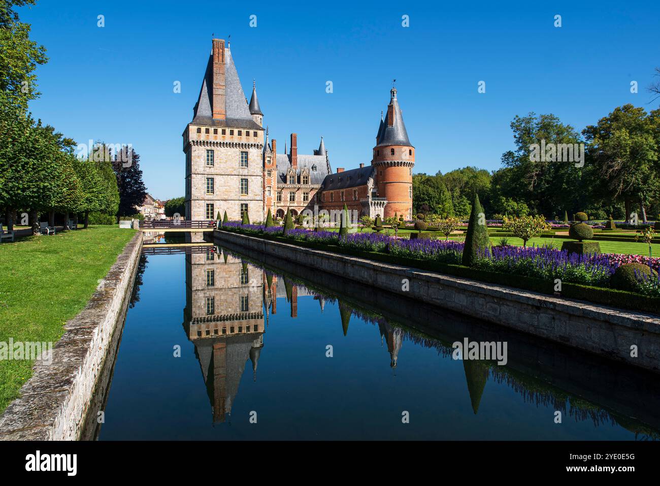Castle of Maintenon in Eure et Loire, France Stock Photo - Alamy