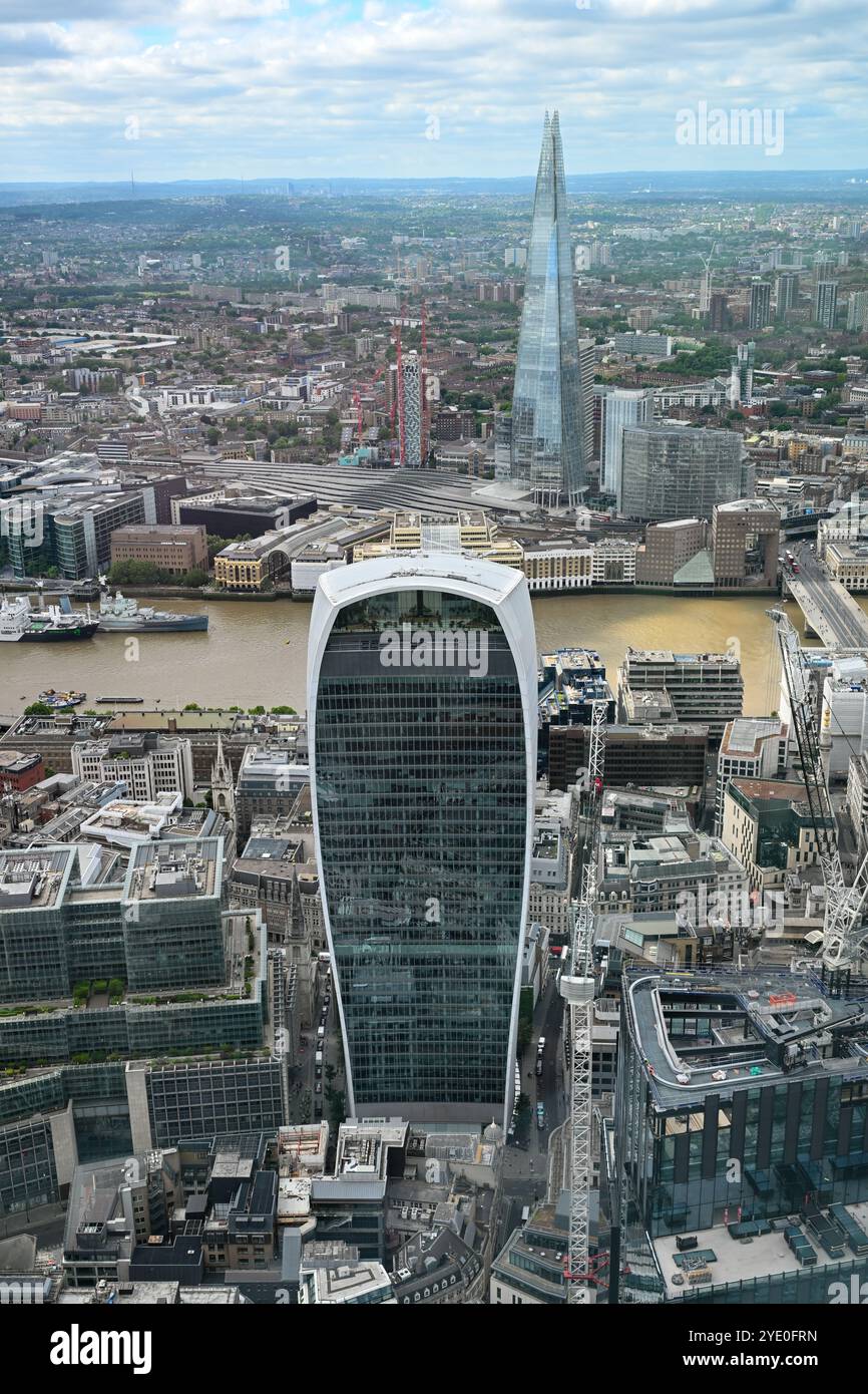 Shard skyscraper with its futuristic glass arrow spire facade viewed ...