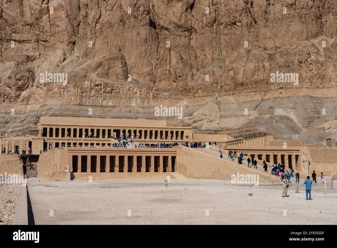 Mortuary temple of Hatshepsut in Deir al-Bahri, Egypt Stock Photo - Alamy