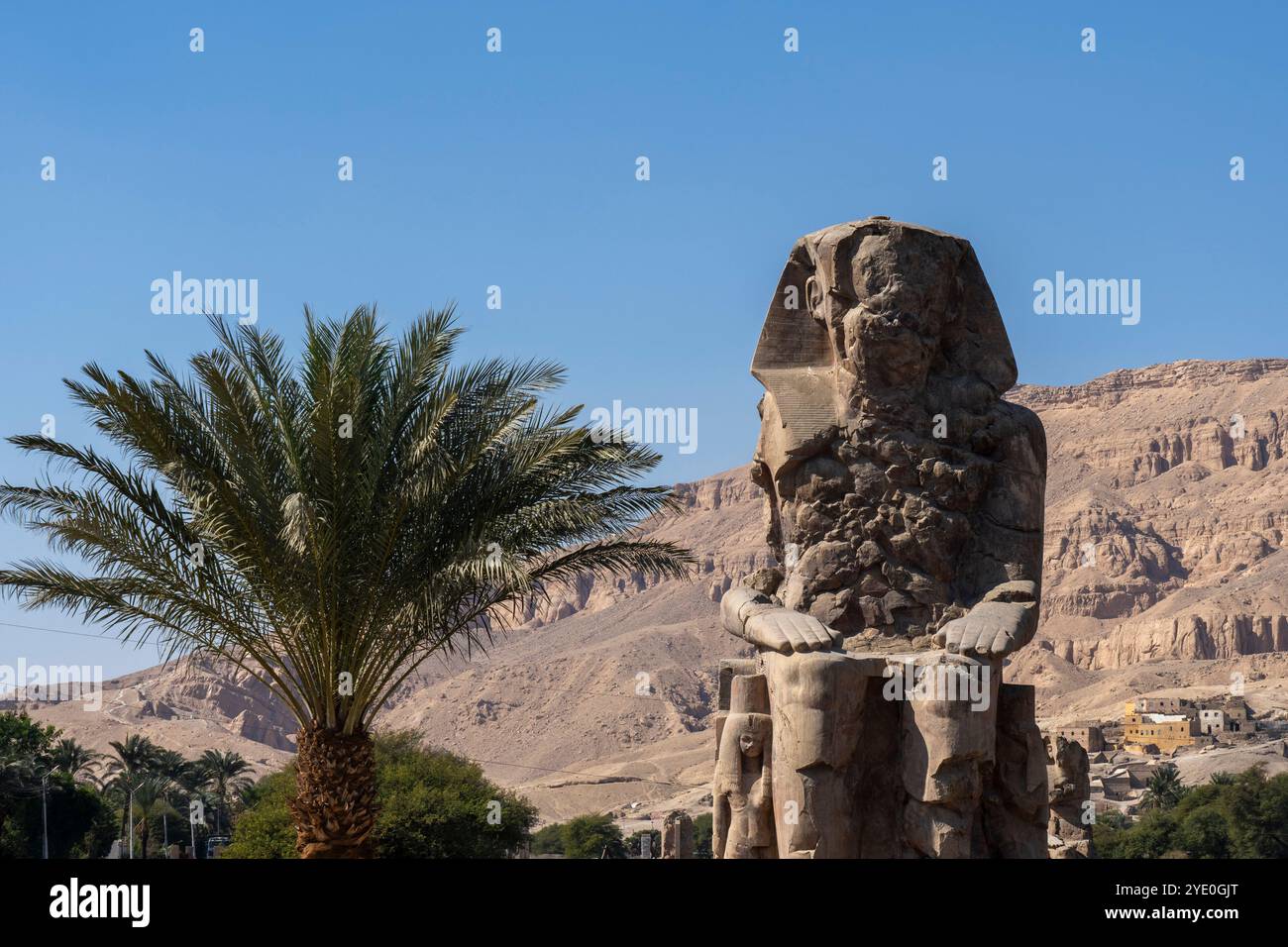 Memmon egypt hi-res stock photography and images - Alamy