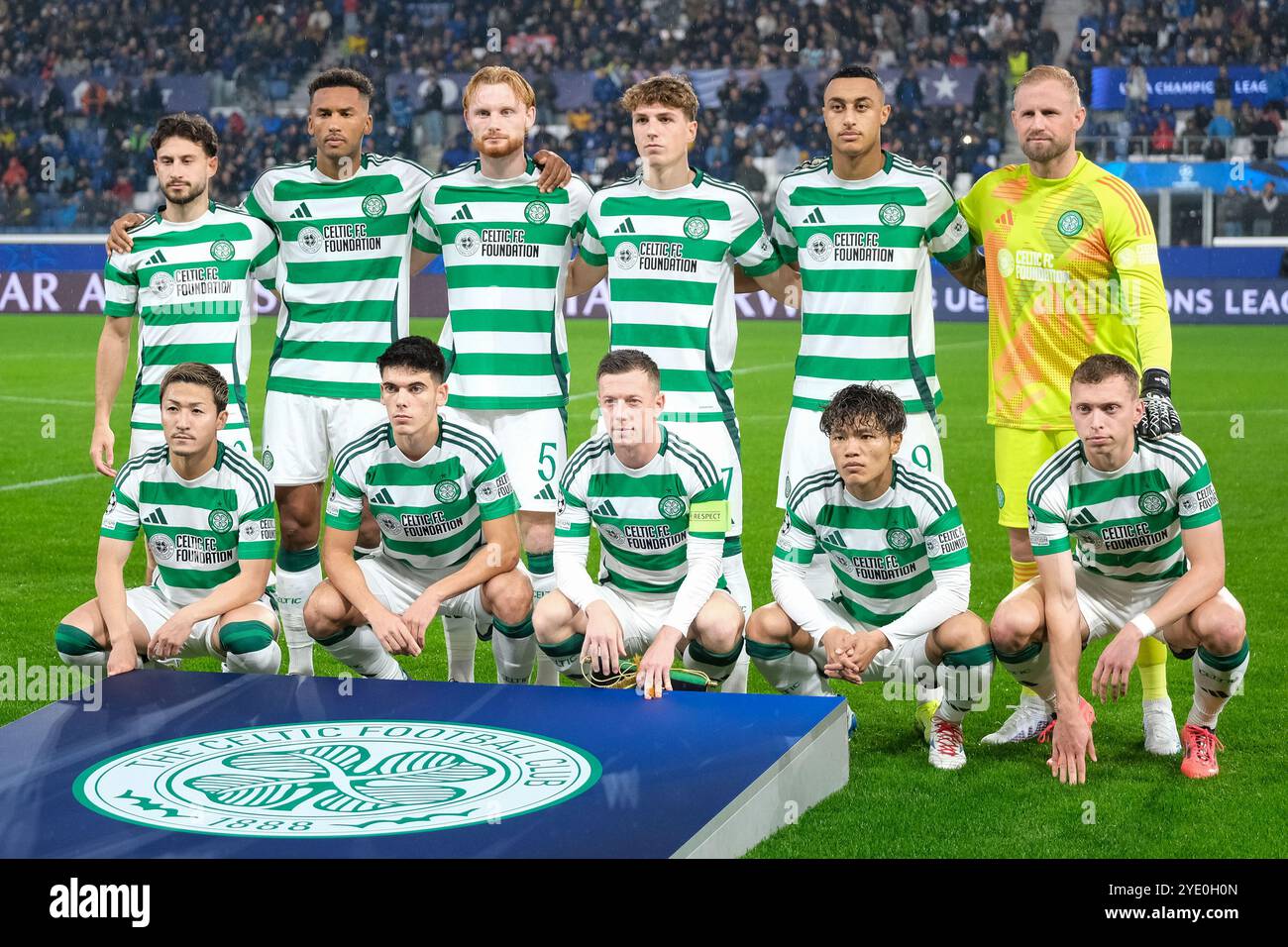 Celtic FC Team lined up before the kick-off of during the UEFA ...