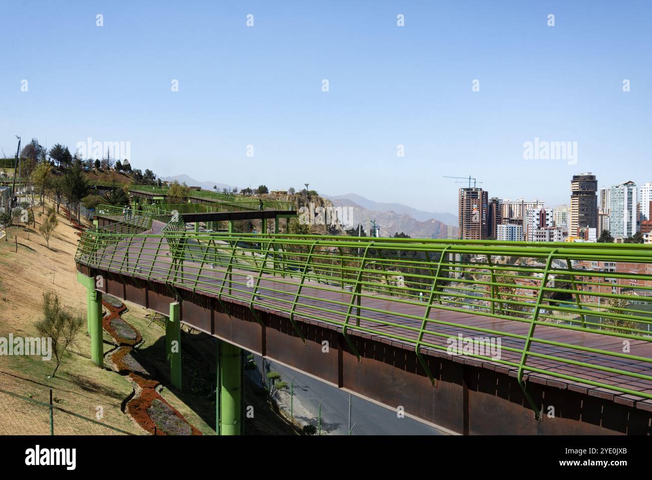 View of a tourist walkway called Park and Mirador Laikakota - Laikakota ...