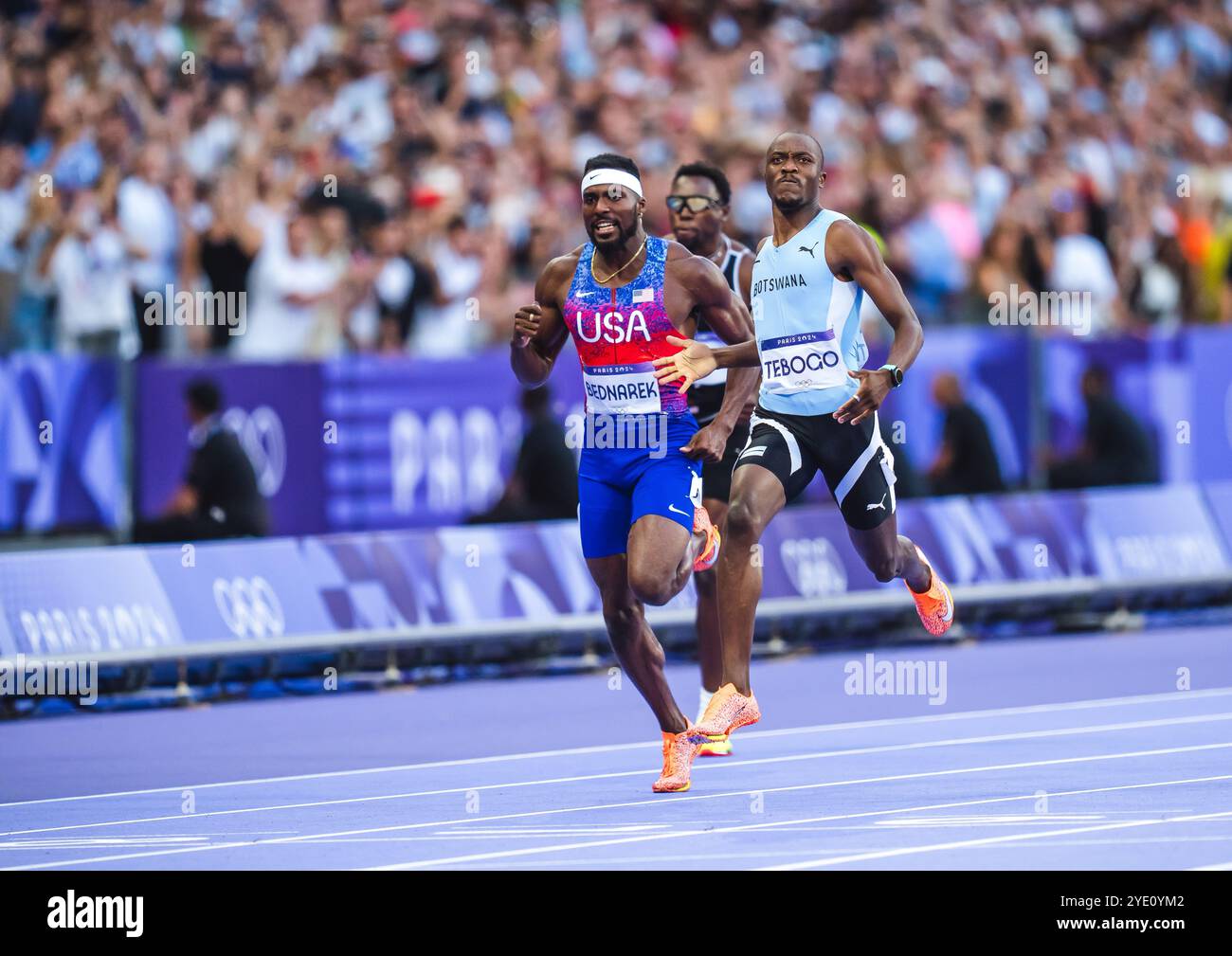 Letsile Tebogo winning in the 200 meters at the Paris 2024 Olympic ...