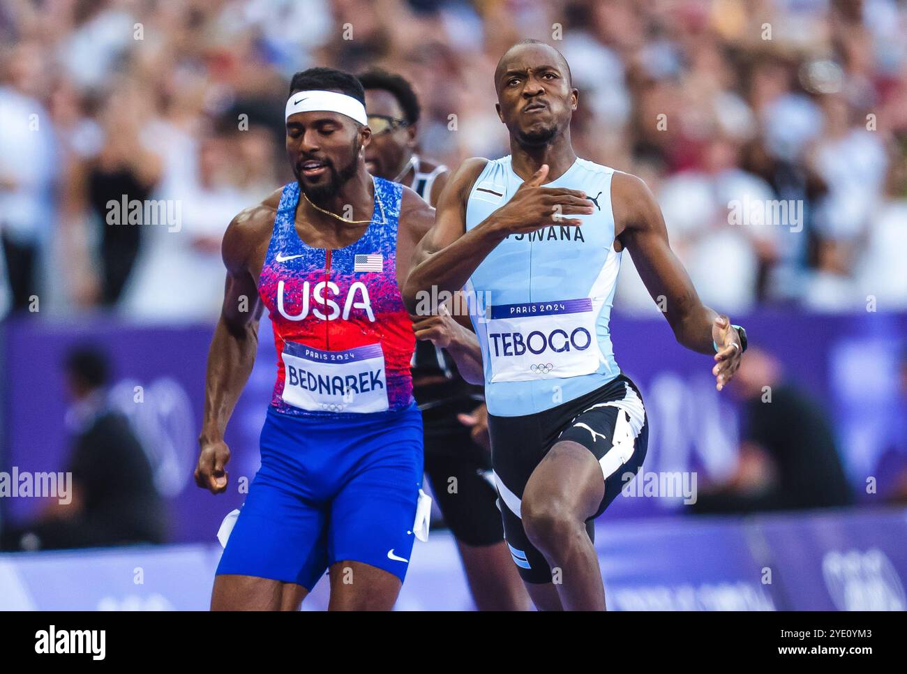 Letsile Tebogo winning in the 200 meters at the Paris 2024 Olympic ...