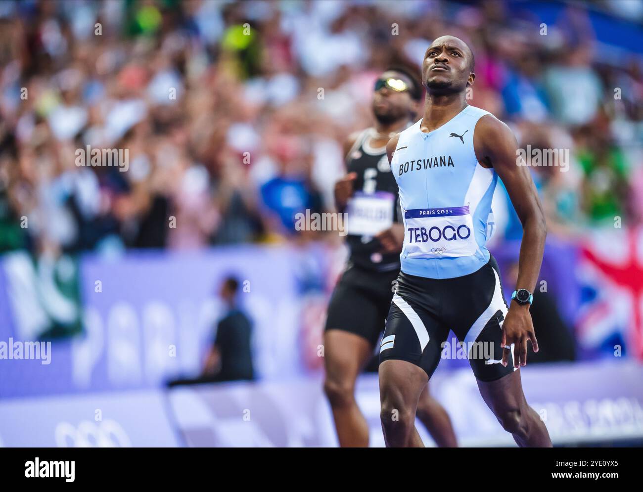 Letsile Tebogo winning in the 200 meters at the Paris 2024 Olympic ...