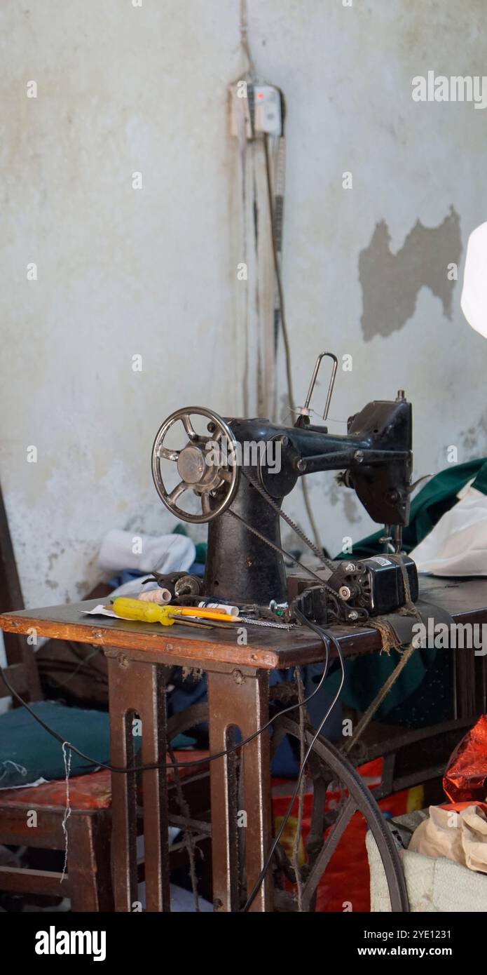 simple sewing shop on zanzibar island Stock Photo - Alamy