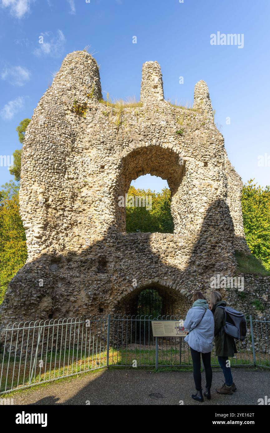 King to the people hi-res stock photography and images - Alamy