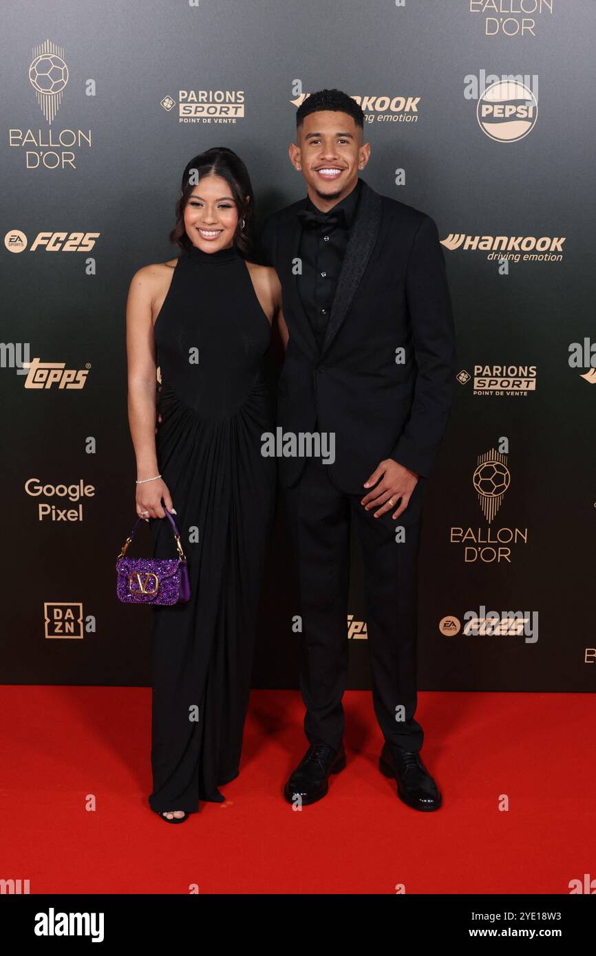 Savio Moreira de Oliveira aka Savinho and his wife Anna Carolina ...