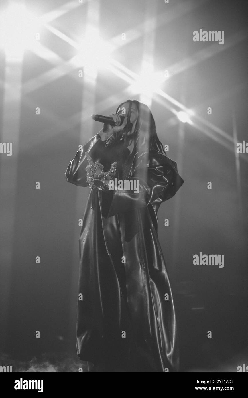 Foto live show Black and White Stock Photos & Images - Alamy