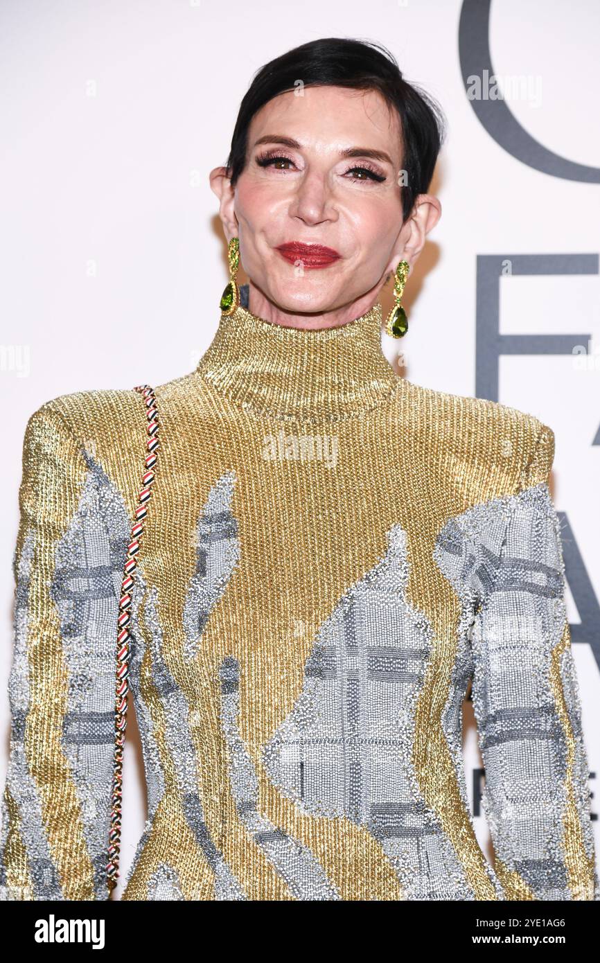 New York, USA. 28th Oct, 2024. Amy Fine Collins walking on the red ...