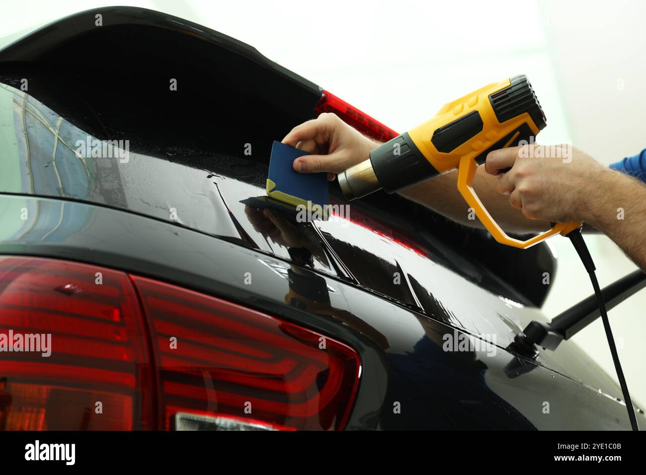 Heat gun window tinting hi-res stock photography and images - Alamy