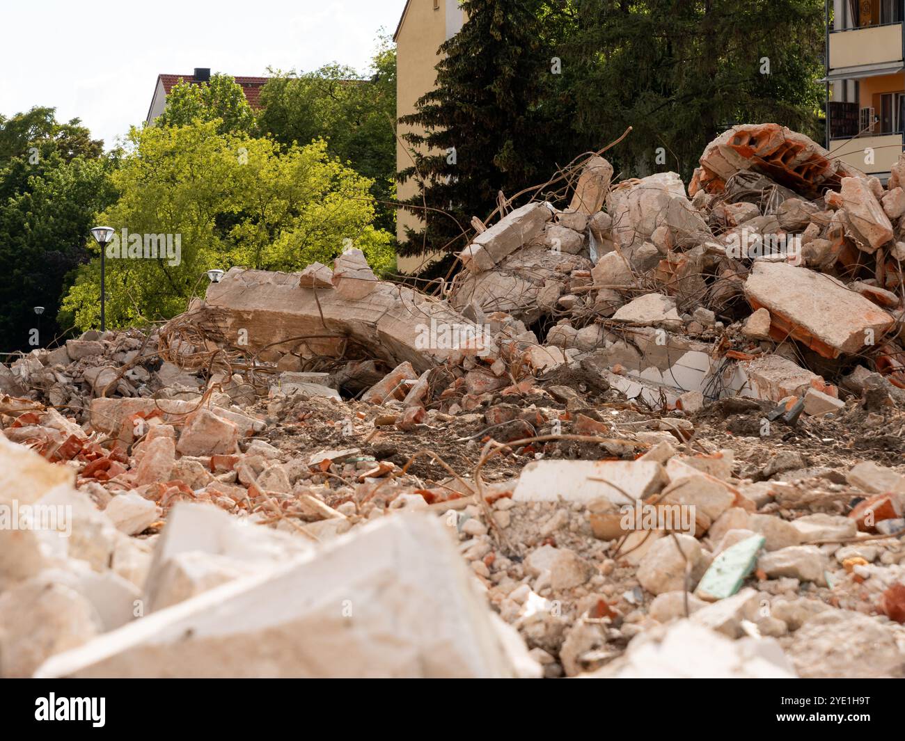 Steel reinforced concrete blocks construction hi-res stock photography ...