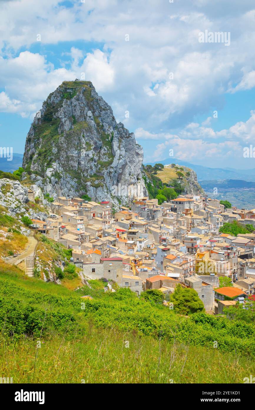 Caltabellotta sicily hi-res stock photography and images - Alamy