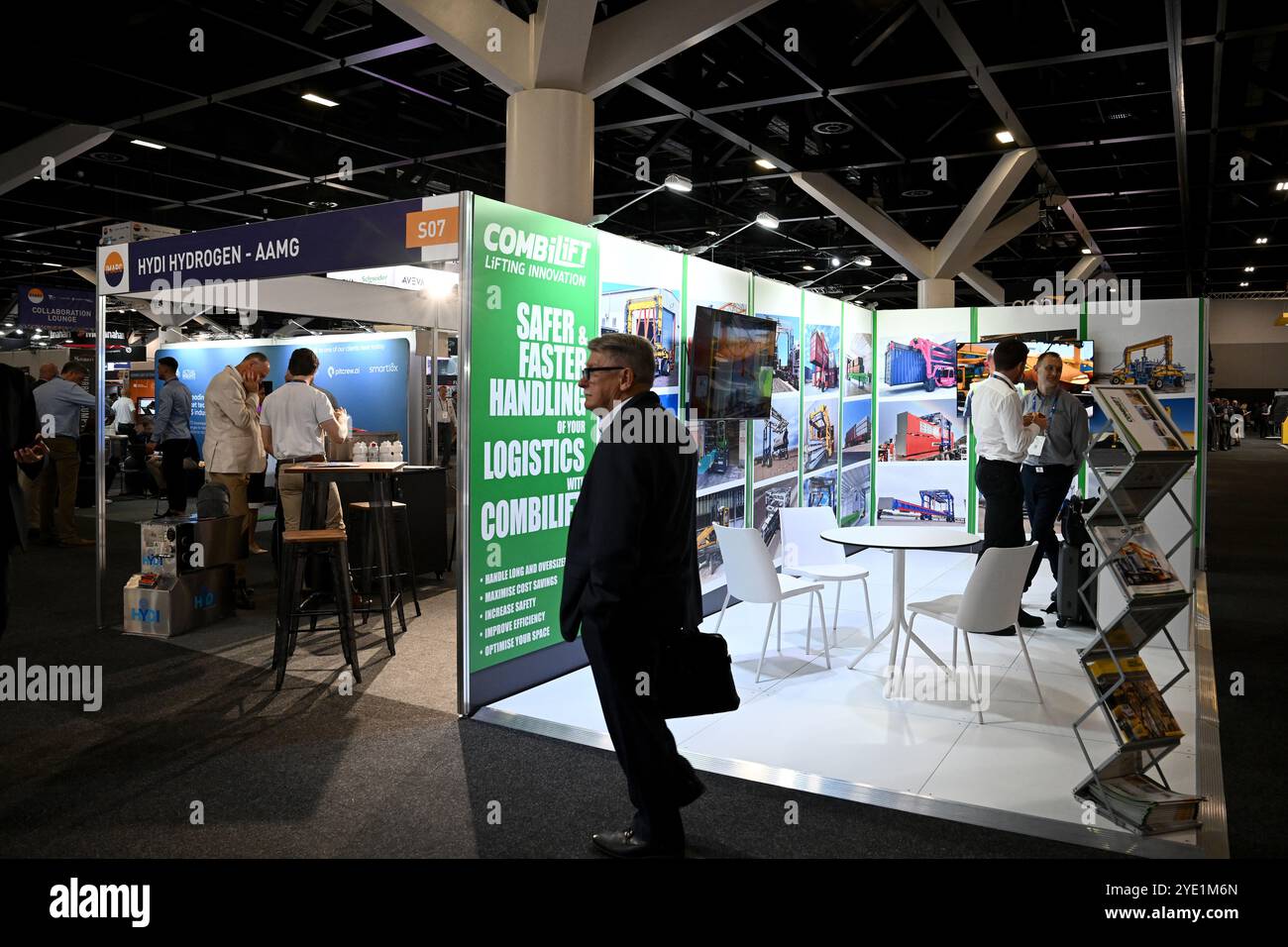 Sydney, Australia. 29th Oct, 2024. General view of exhibition booths at ...