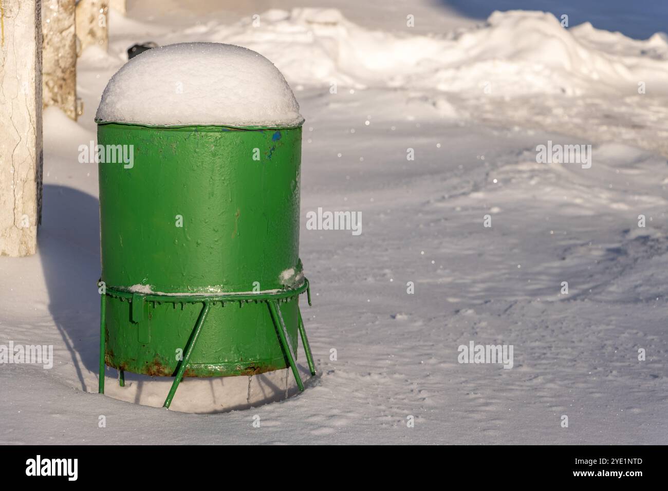 Covered with trash hi-res stock photography and images - Alamy